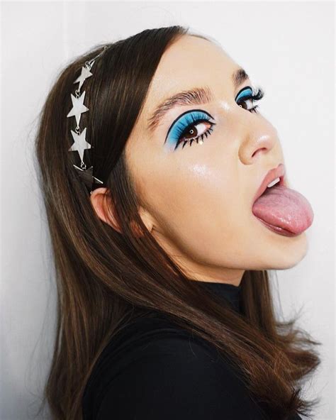 Rosie On Instagram Would U Look At Me Actually Getting Good Pics With