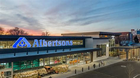 Albertsons And Instacart Expand E Commerce Partnership Grocery Dive