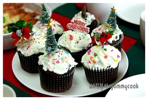 예쁘고 맛있는 크리스마스 쵸코 컵케이크