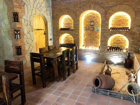 მასპინძელი Visitajara