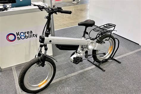 코리아 모빌리티 ‘2023 서울모빌리티쇼서 허브리스 전기자전거 ‘코모 바이크 선보여 한 번 충전으로 100km 달린다