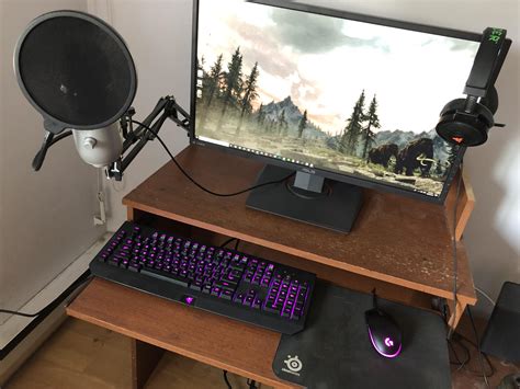 Got My New Monitor My Bad Rig Full Upgrade Coming In December