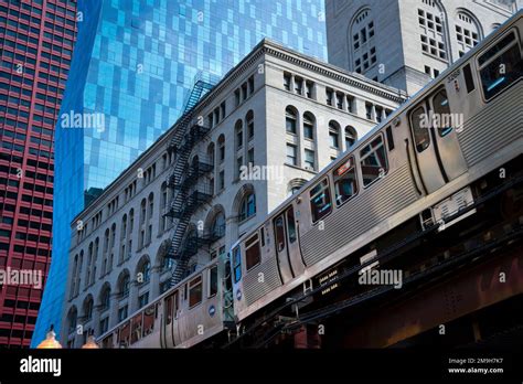 Elevated Train Passing Buildings Loop District Chicago Illinois Usa