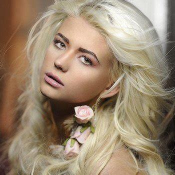 Danielle Harold Babe Page Watch This Actress On Freeones