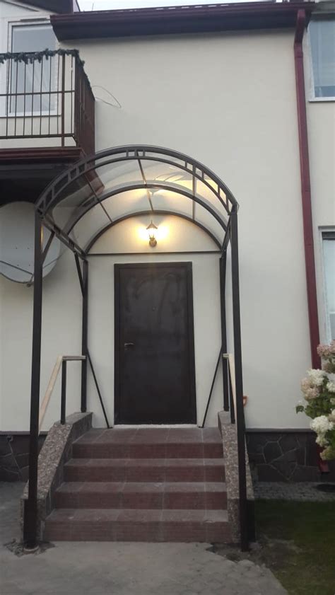 Навесы над крыльцом из поликарбоната или из стального листа ...