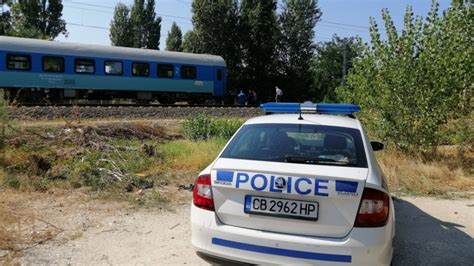 Товарен влак блъсна и уби мъж край гара в Бургаско