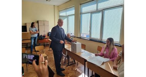 Кметът на Пловдив Здравко Димитров Гласувах за стабилност и предвидимост снимки