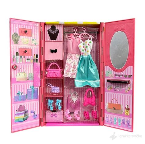 Ormar Za Lutke Sa Lutkom I Stvarima