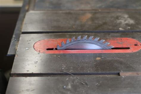 How To Clean A Cast Iron Table Saw Top SawsHub