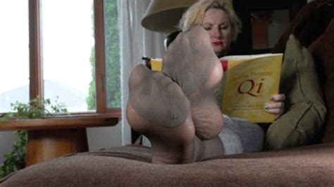 Wearing Green Stockings And Reading 2nd Hfw Clips4sale