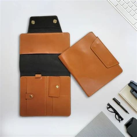 Personalised Office Folder In Tan At ₹ 79900 फिनिश्ड चमड़े चमड़ा