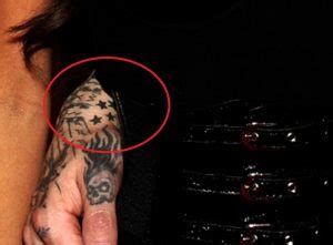 Evan Seinfelds 55 Tattoos And Their Meanings Body Art Guru