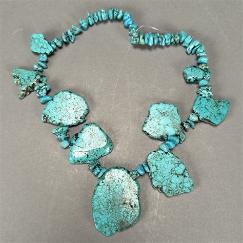 Lot 068 Turquoise Necklace Having 9 Slabs And Turquoise Pebbles 18″l