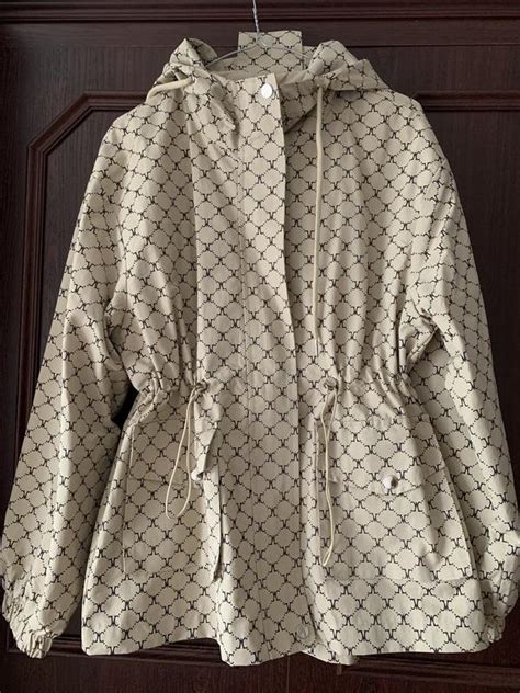 Куртка жіноча — ціна 1600 грн у каталозі Куртки Купити жіночі речі за доступною ціною на Шафі