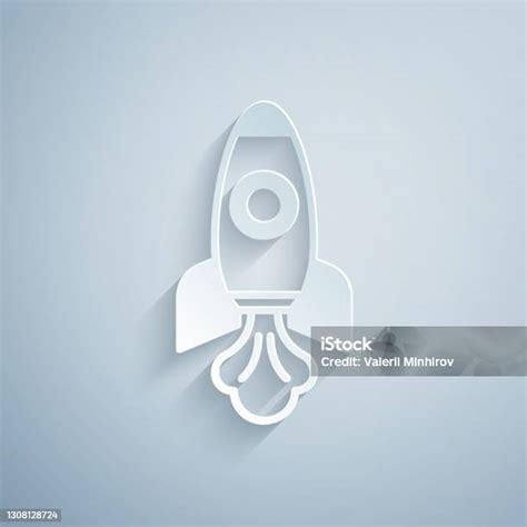 회색 배경에 격리 된 종이 컷 로켓 선박 아이콘 우주 여행 종이 아트 스타일 벡터 페이퍼커팅에 대한 스톡 벡터 아트 및 기타 이미지 페이퍼커팅 3차원 형태 로켓