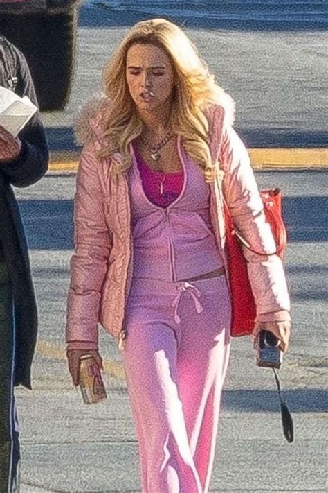 Zoey Deutch On The Set Of Zombieland Double Tap In Atlanta Gotceleb