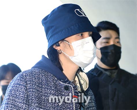 【フォト】bts防弾少年団suga、ファッションブランドイベントに出席のため米・laに向け出国 K Pop、韓国エンタメニュース、取材