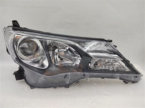Toyota Rav4 Iv Xa40 2013 2015 Halogen Rhs Headlight Assembly