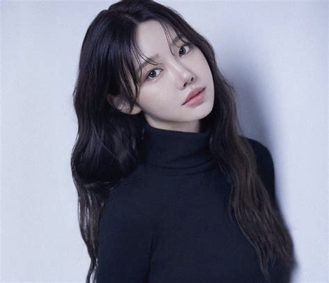 Kim Hye Jin A Former Member Of Solo Hell 4 And Miss Korea Signed An