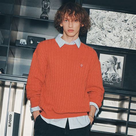 심볼로고 에센셜 울 케이블 니트orange 감도 깊은 취향 셀렉트샵 29cm