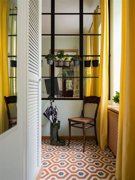 Двушка 50 м² в дореволюционном доме в центре Петербурга