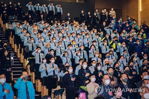 교통안전을 지키는 영웅들 연합뉴스