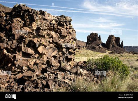 Wa24422 00washington Basalt Rock Formations In Sun Lakes Dry Falls State Park Grant