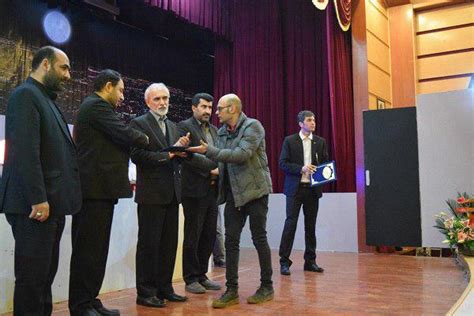 تجلیل از بازیگران و عوامل نمایشباران مایه هایی از جنس من در جویبار عکس