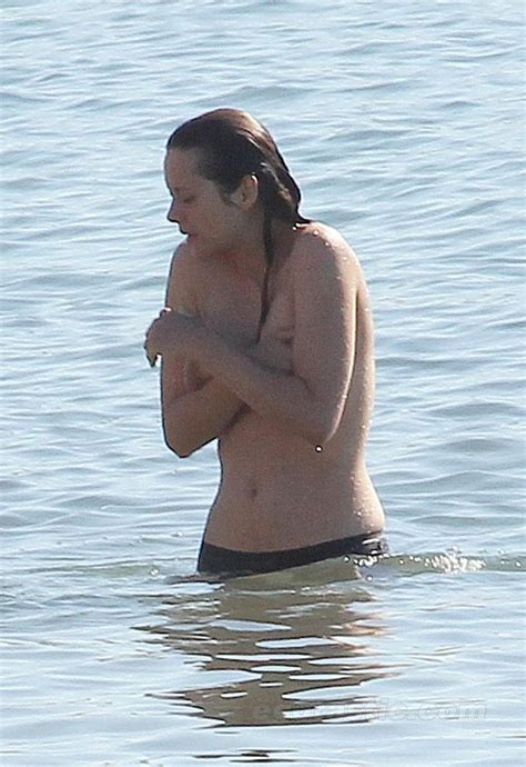 Naked Marion Cotillard In Rust And Bone