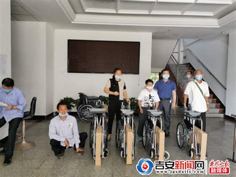 青原区残联为20名建档立卡听力残疾人验配了助听器 吉安新闻网