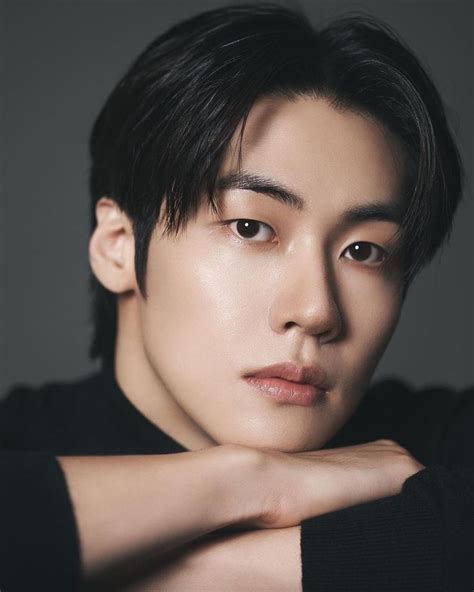 초승달 ̎ On Twitter