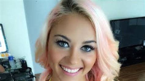 Foot Fetish Porn Diva Posts Bond News Com Au Australias Leading News Site For Latest Headlines