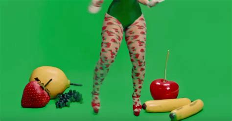 Doja Cat Tyga Absolutely Revere The Booty On Juicy