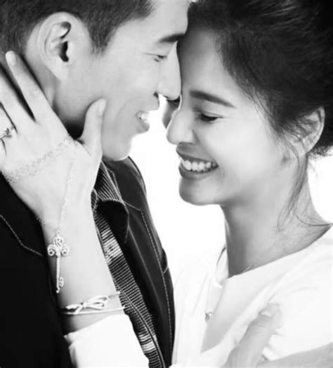 저런 남편이라면 항상 설레겠다” 결혼 20주년에도 변하지 않는 부부♥