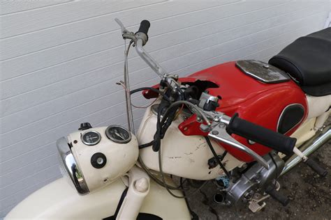 Lot 1962 Ariel Arrow