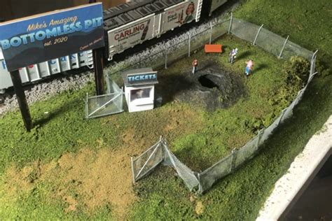 Mikes Amazing Bottomless Pit Tacky Raccoons