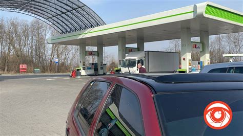 “А бензин помітно здешевшав” — де і за скільки заправитися у Калуші Інформатор Калуш