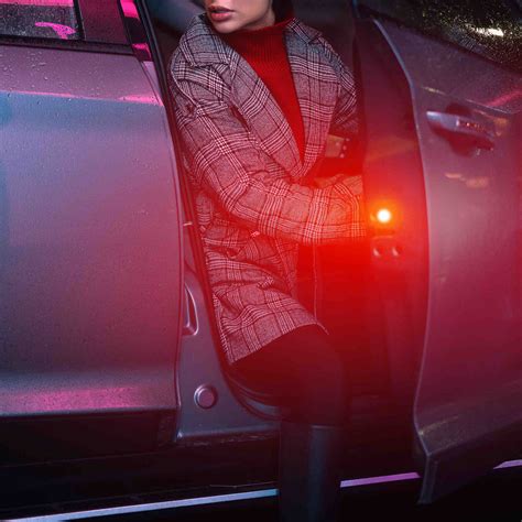 Опаковка от 4 броя комплект светлини с 5 магнитни безжични автомобилни светодиода за