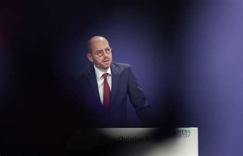 Siemens Energy Ceo Says It Bought Wind Unit Based On Sound Intel Reuters