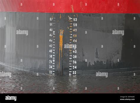 THE DRAFT Determines The Minimum Depth Of Water A Ship Can Safely Navigate Stock Photo Alamy