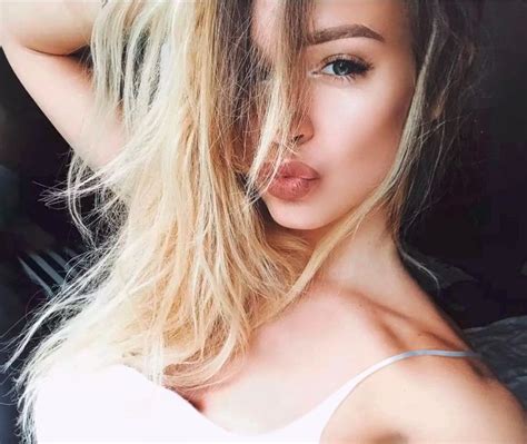 Pin On Most Beautiful Women Most Beautiful Women Most Beautiful Women