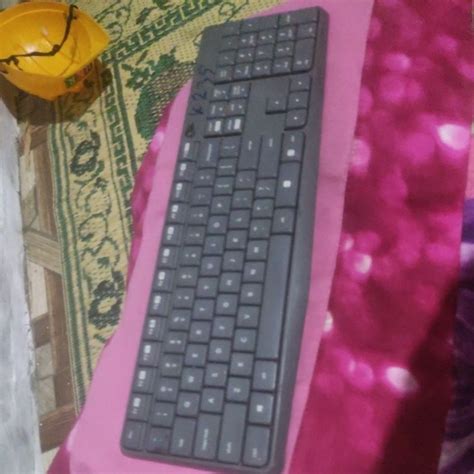 Jual Keyboard Logitech K235 Used Wireless Nirkabel Dan Usb Dongle Kibot Komputer Tanpa Mouse