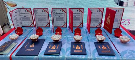 ХЭНТИЙ Гэр бүлийн өдрөөр зургаан хос гэрлэлтээ батлуулжээ