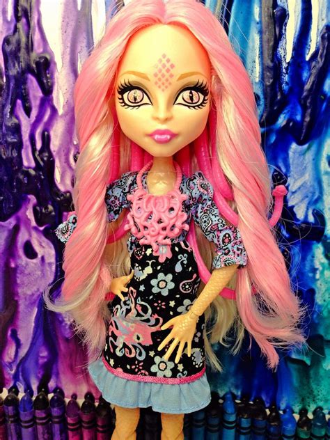 Viperine Gorgon | Toys photography, Disney characters, Disney