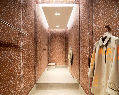 Burberry And Tencent Collaborate On Interactive Wechat Shop In Shenzhen Architecture
