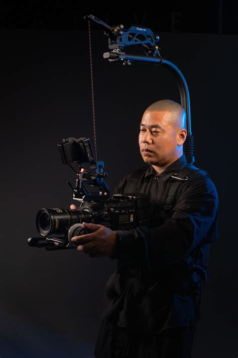 명호 이너써클 스튜디오 영상편집자 추가 충원 합니다 광고 및 화보 전문 스튜디오 영상편집자 모집 ㆍ학력 무관 ㆍ편집 프로그램 숙련자 ㆍ영상 편집과 영상 제작에 대한