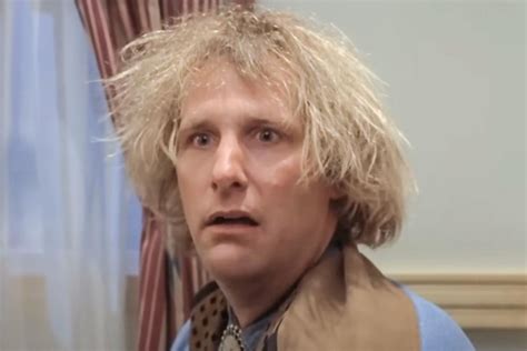 Jeff Daniels Recalls His Dad Watching “dumb And Dumber” Toilet Scene