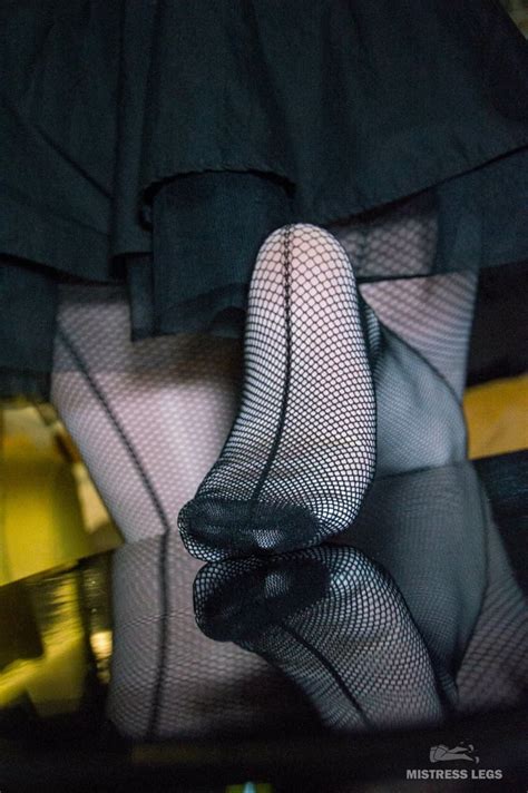 High Heels And White Pantyhose With Black Fishnets 6 Pics Xhamster