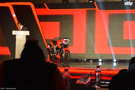 Tvs Launches The New Apache Rtr 160 4v Starting At 81490