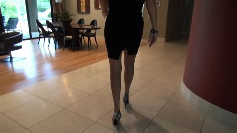 Sandra O La Femme De La Maison Darizona Sissy Pipe Bâclée Et Soin Du